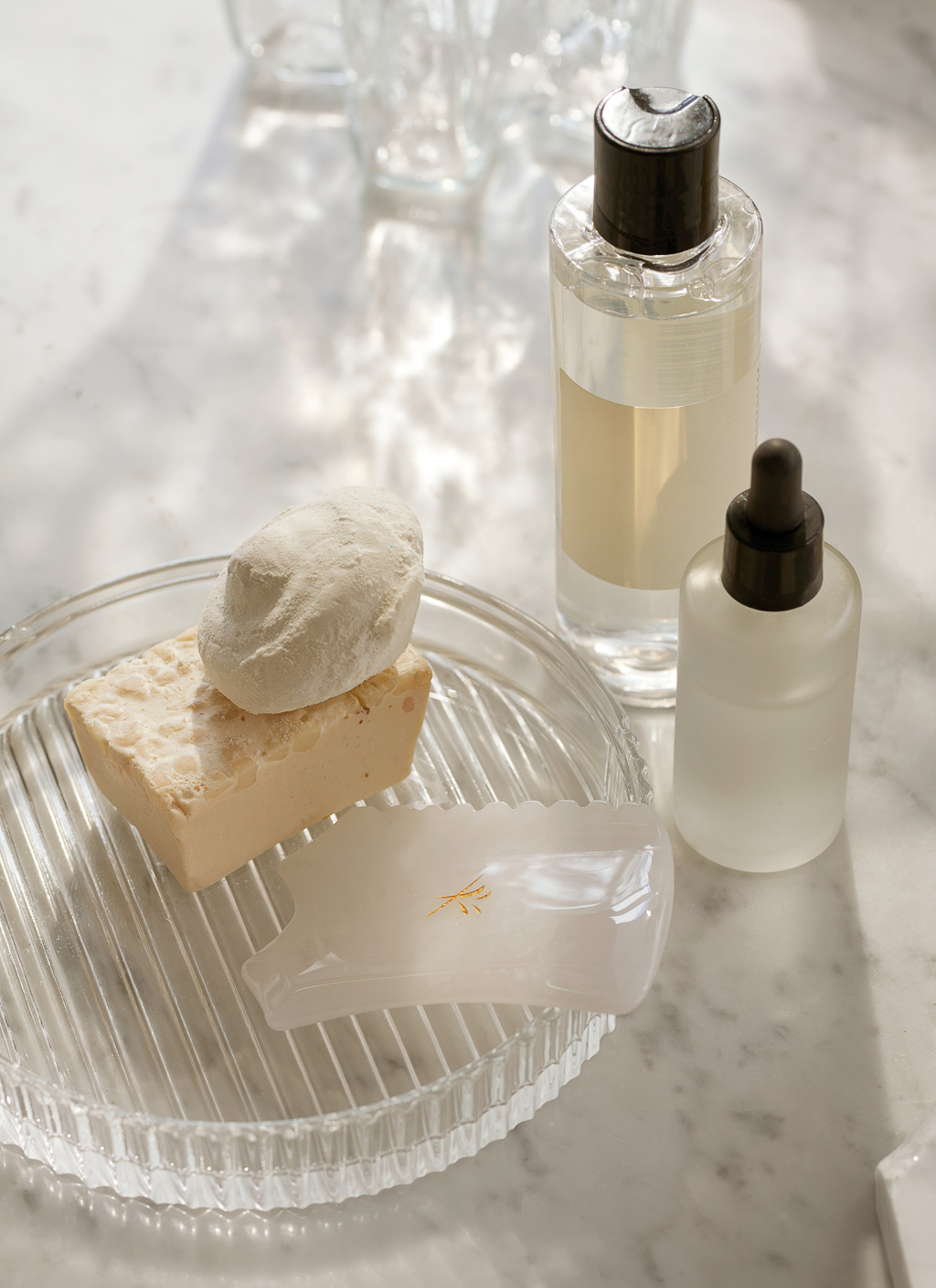 Uusi Yin Your Skin® Pro HELMI Facial Rejuvenation Gua Sha kasvolasta on ...